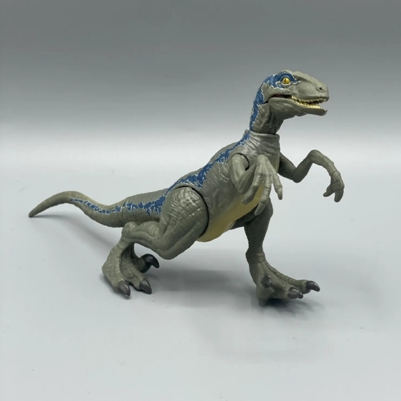 Jurassic Park | Toys | Mattel Jurassic World Blue Velociraptor Dinosaur ...